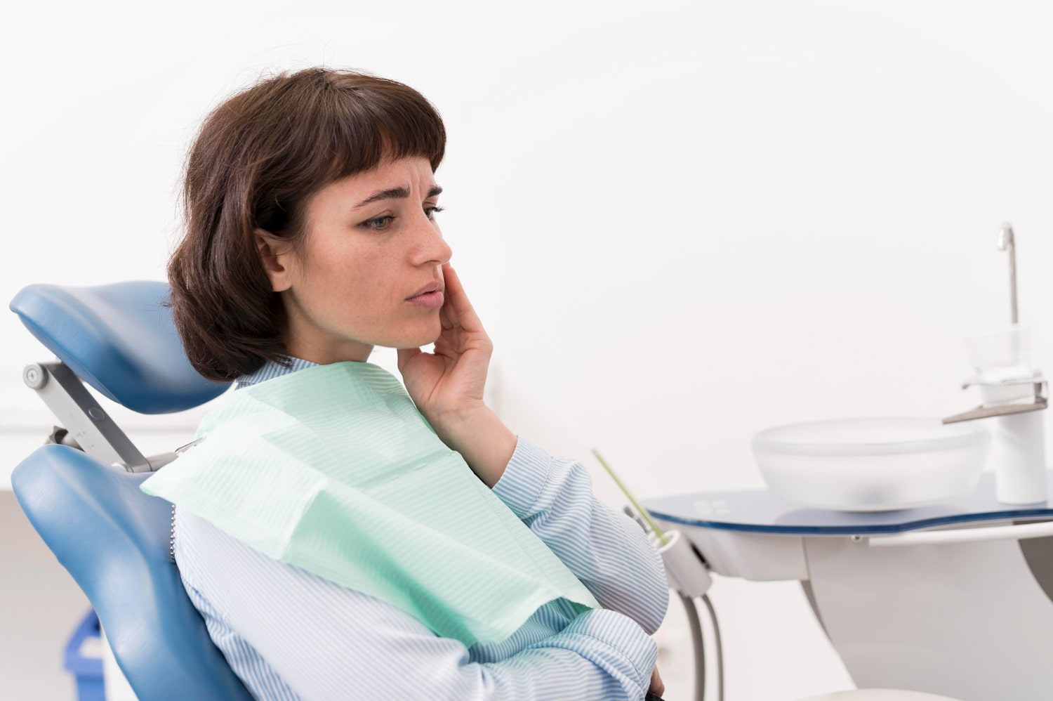 How Long Does a Root Canal Take? - Mundo Dentistry